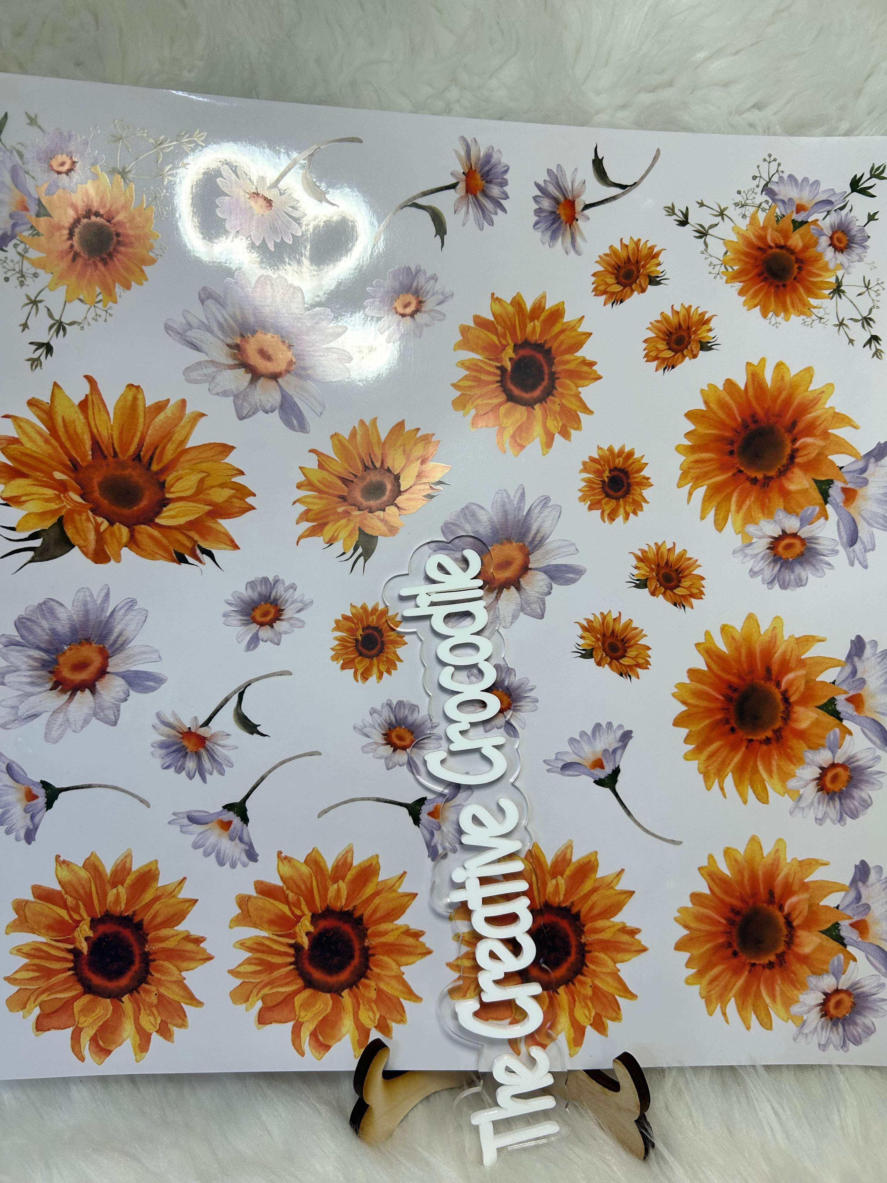 Sunflower and daisy element – The Creative Crocodile