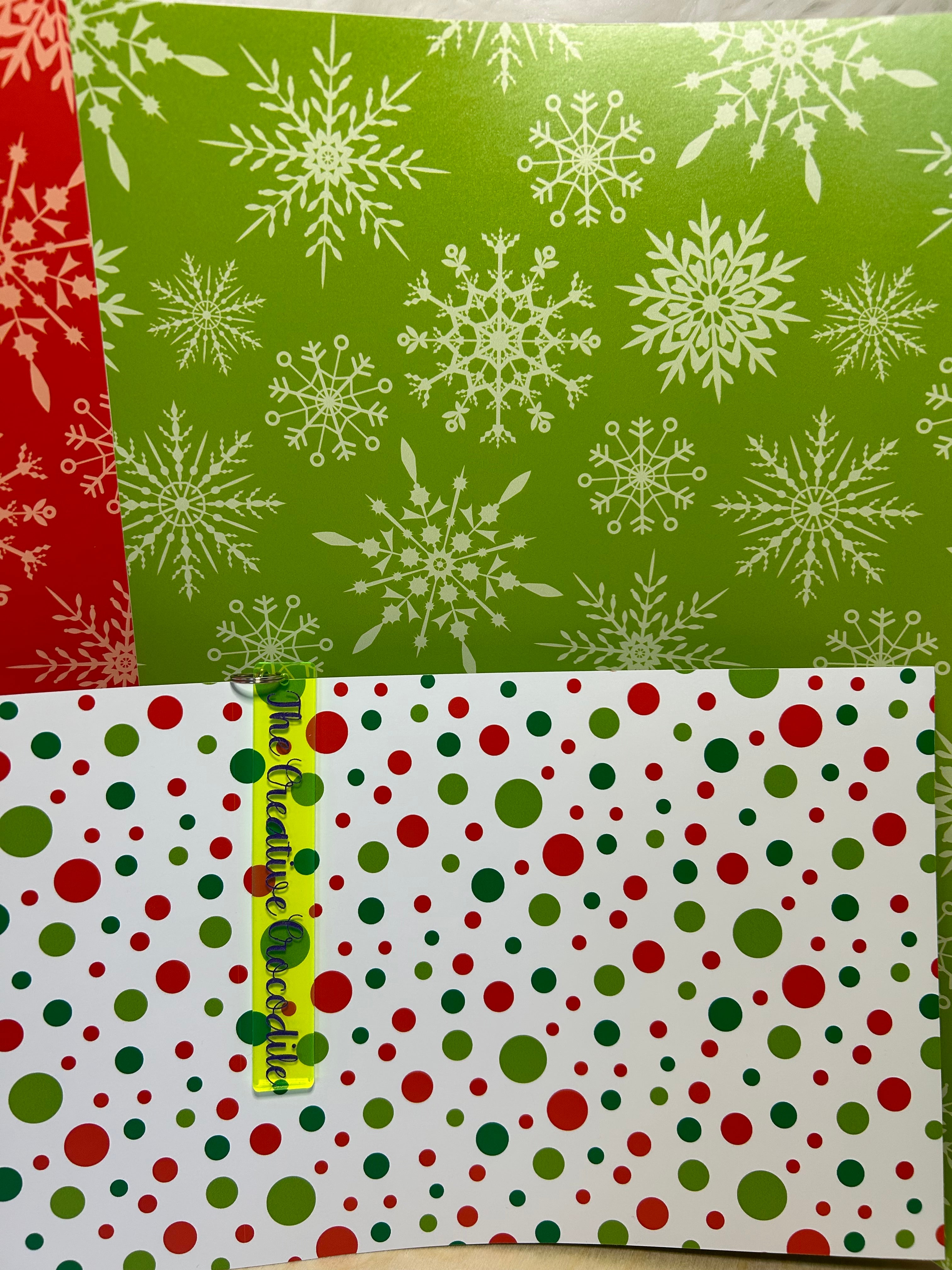 Red and green Snowflakes – The Creative Crocodile